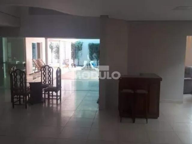 Casa condomínio para locação, bairro Morada da Colina com 4 suítes
