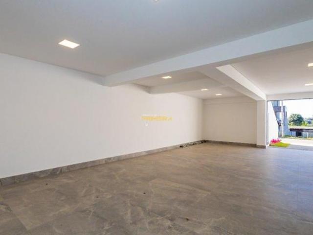 Casa Condomínio reserva Bonvini 3 suítes 5 vagas