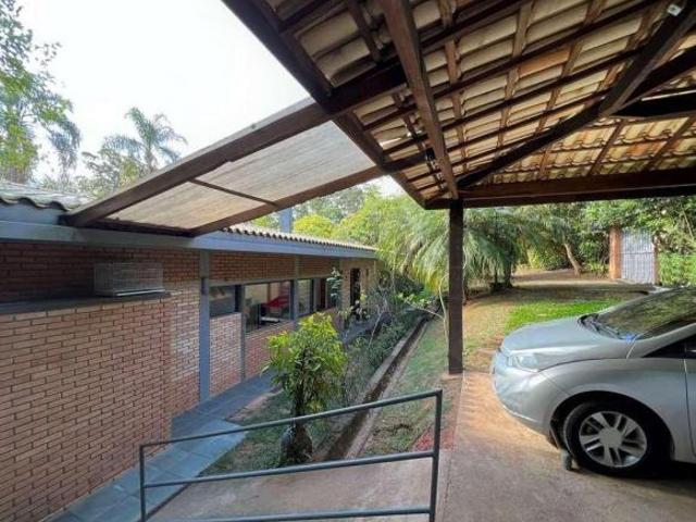 Casa Condomínio Reserva do Peroba TÉRREA, est. metálica, 5 suítes, natureza/privacidade