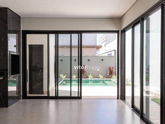 Casa Condomínio Reserva dos Ipes Novo Mundo Uberlândia/MG
