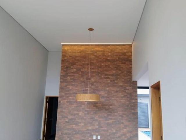 Condomínio Euroville II Casa Térrea com 3 Suítes, Piscina e 4 vagas