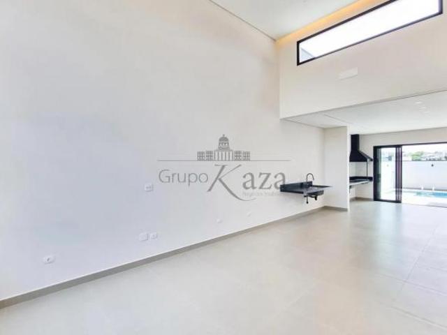 Casa Condomínio Residencial Vivva 3 quartos 1 suite e com piscina Jacareí