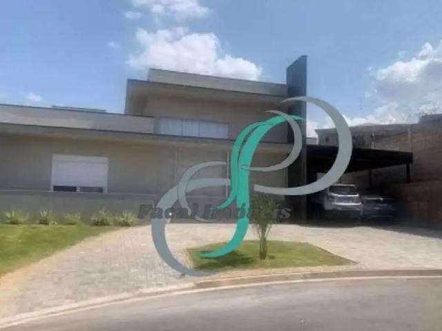 Casa Condomínio Tabapuã oferece 202 m² de área útil, com 3 suites e piscina