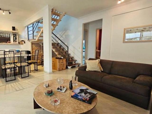 Tamboré 5, casa com 3 quartos, 165 m², lareira e área gourmet
