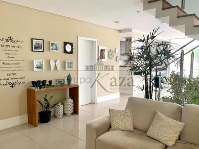 Casa Condomínio Urbanova Condomínio Floradas da Serra 240m² 3 Suítes