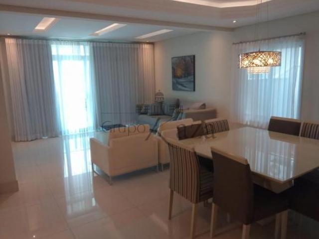 Casa Condomínio Urbanova Condomínio Jaguary 4 Dormitórios 339m²