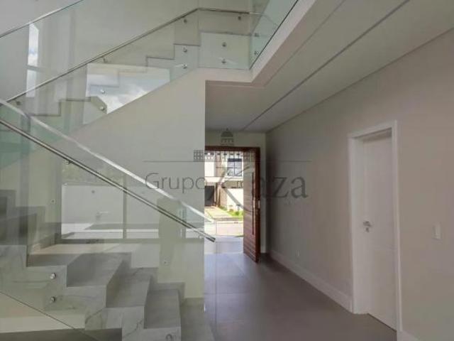 Casa Condomínio Urbanova Condomínio Jardim do Golfe 4 Dormitórios 405m²