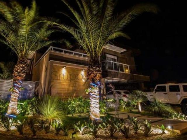Casa Condomínio Urbanova Condomínio Jardim do Golfe 5 Dormitórios 400m²