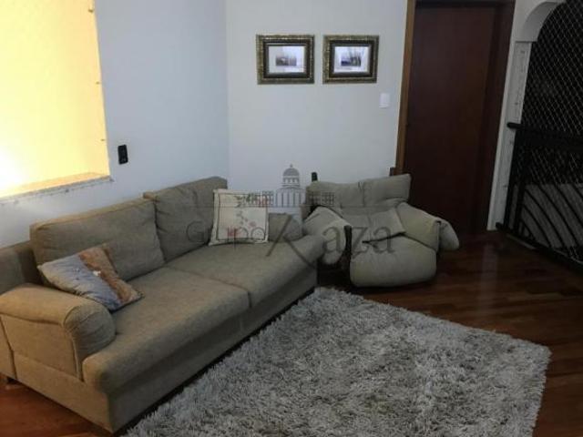 Casa Condomínio Urbanova Residencial Altos da Serra II 498m² 3 Suítes