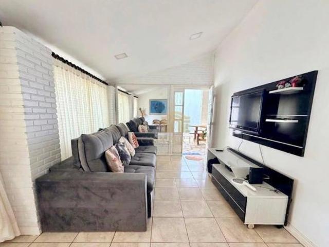 CASA CONDOMINIO VICENTE PITES LOTE 1.000M² 3 QUARTOS QUINTAL CHURRASQUEIRA
