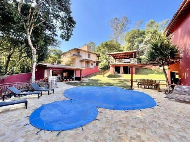 Casa Condomínio Villagio Toscano 4 suítes. Impecável, piscina, gourmet, adega, SPA!