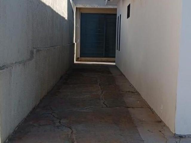 Casa, Conjunto Habitacional Euclides Figueiredo, Catanduva, SP