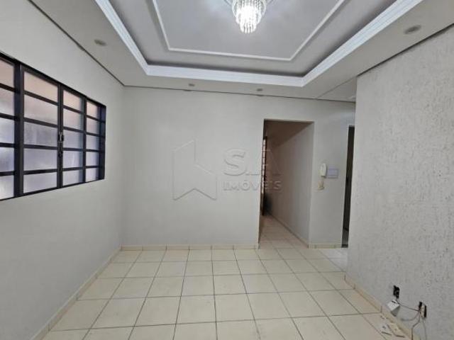 CASA CONJUNTO HABITACIONAL FLORA RICA BOTUCATU / SP