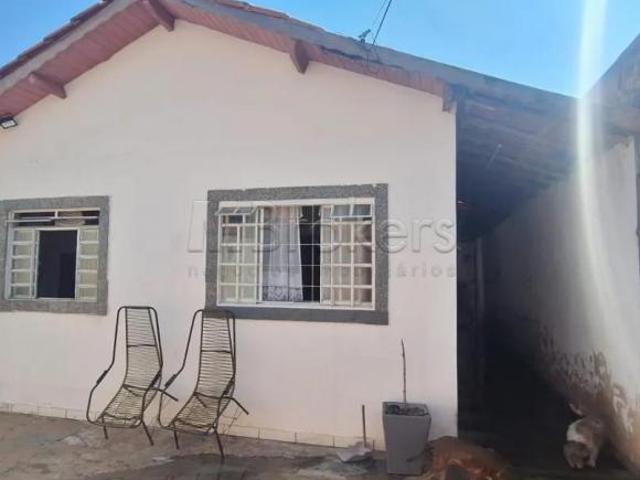 CASA CONJUNTO HABITACIONAL LEANDRO ALARCÃO DIAS BOTUCATU / SP