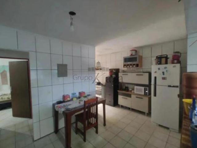 Casa Conjunto Residencial Elmano Veloso 120m² 2 Dormitórios Aceita Permuta