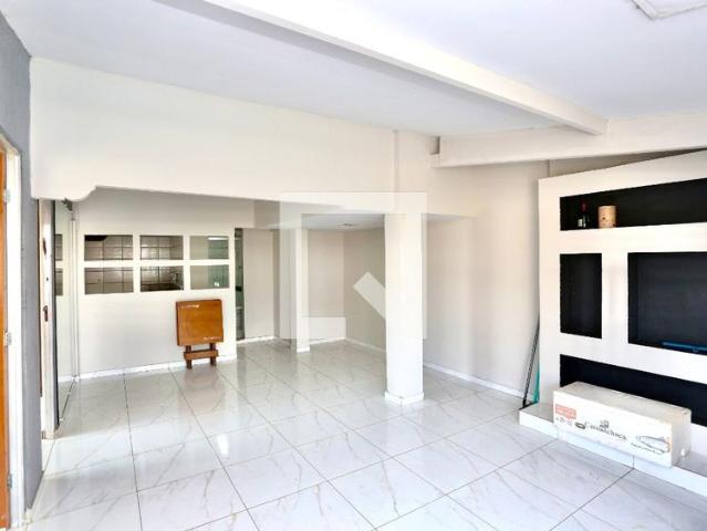 Casa, Conj. Água Branca, 2 Quartos, 80 m2 Contagem