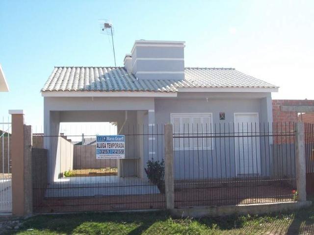 Casa constituída de 2 dormitórios