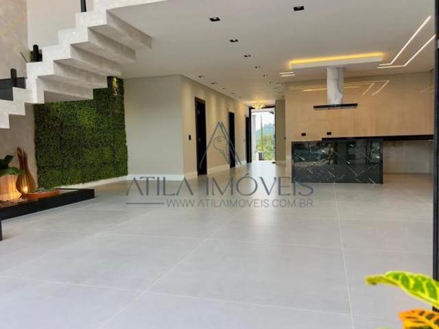 Casa Contemporânea com Automação Completa – Exclusiva Átila Imóveis Condomínio Reserva Santa Anna –