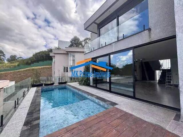 Casa contemporânea com lazer completo Tamboré 11