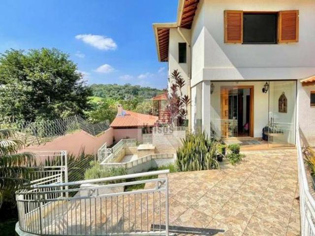 Casa Contemporânea com Vista Deslumbrante ? Luxo e Conforto em Cada Detalhe!