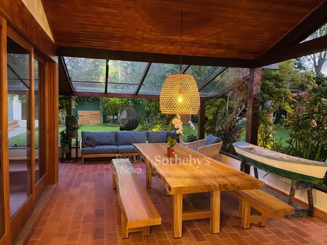 Casa contemporânea a 5 minutos da praia de Geribá