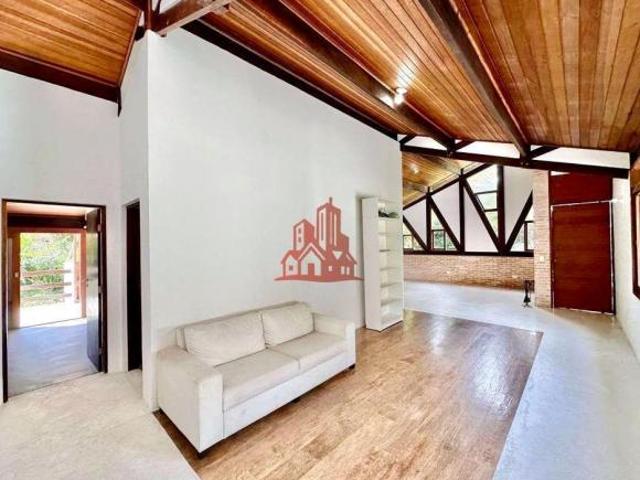 Casa Contemporânea à Venda no Condomínio Recanto Inpla – 3 suítes, amplo salão m