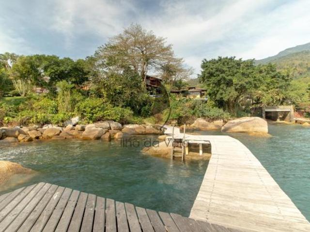 Casa Costeira em Feiticeira Ilhabela
