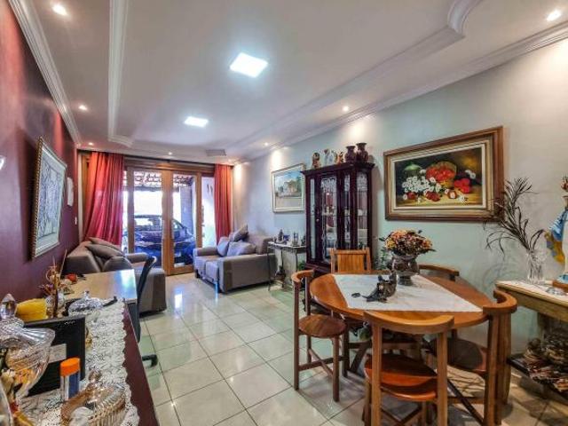 CASA CRUZEIRO VELHO EXCELENTE LOCALIZAÇÃO 6 QUARTOS