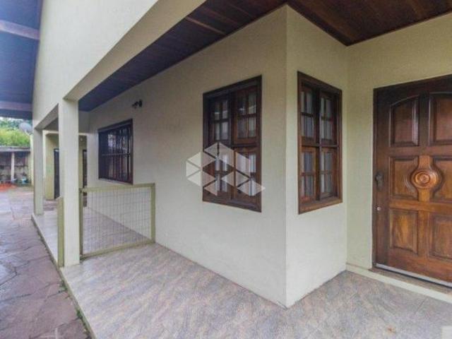Casa d184 m2, 3 quartos, 2 vagas, toda murada e gradeada a 5 min do centro de São Leopoldo