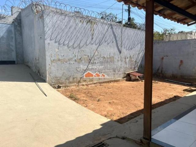 Casa, Dumavile, Esmeraldas, MG