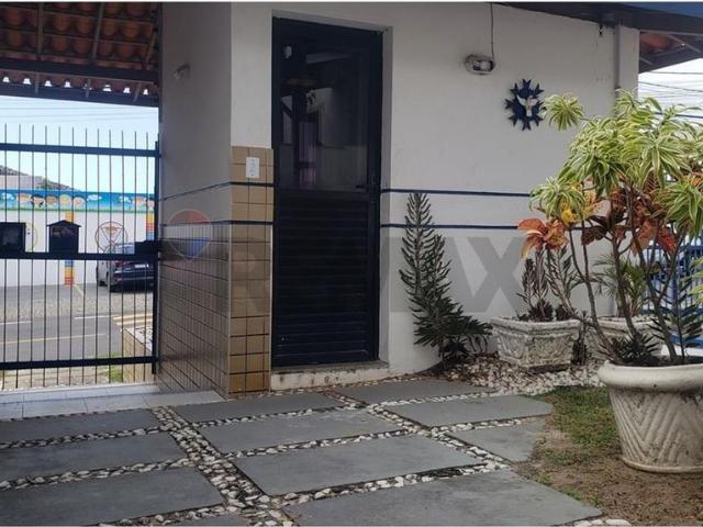 CASA DUPLEX 4/4 COM DEPENDÊNCIA