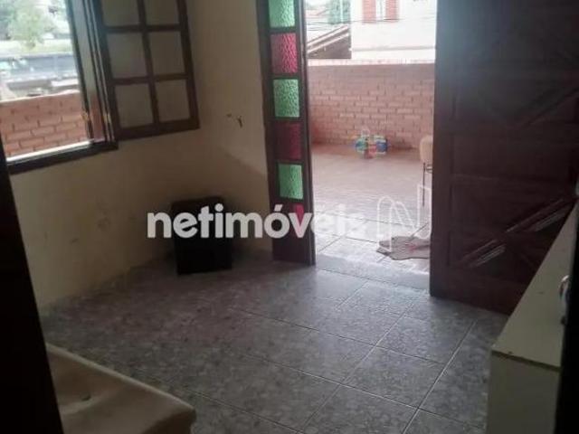 Casa Duplex 4 Quartos à Venda em Santa Luzia!