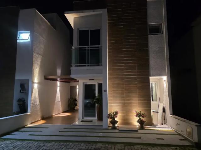 Casa duplex 100% mobiliada em Condomínio Club em Eusébio CE