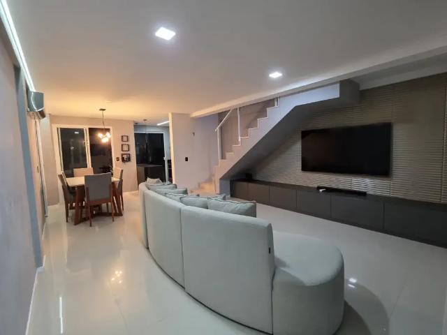 Casa duplex 100% mobiliada em Condomínio Club em Eusébio CE