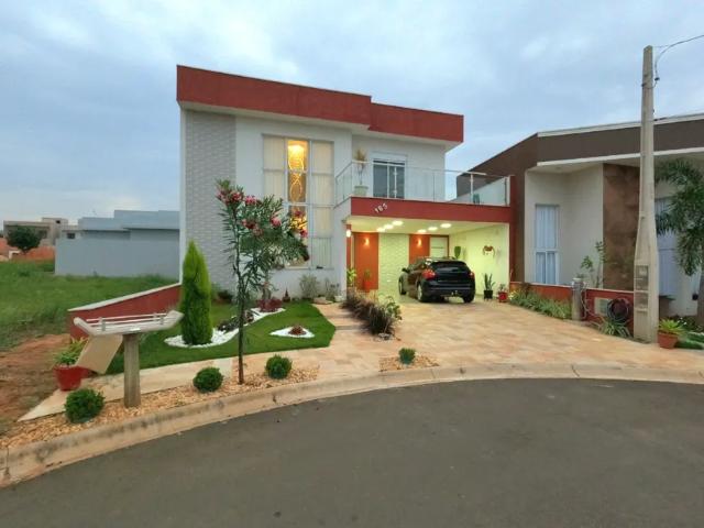 Casa Duplex 240m2 no Condomínio Jatobá, 4 Dormitórios, 1 Suíte Master, Cozinha Americana Planejada