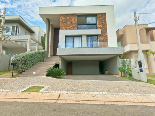 Casa Duplex 375m2 no Residencial Lenk, Swiss Park, 3 Suítes Com Closet Sendo 1 c/ Banheira, Área Gou