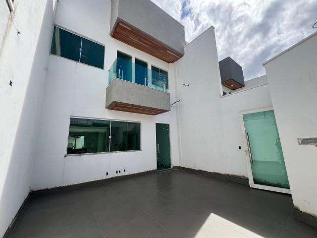 Casa duplex 3 qts suíte Parque Olímpico GV