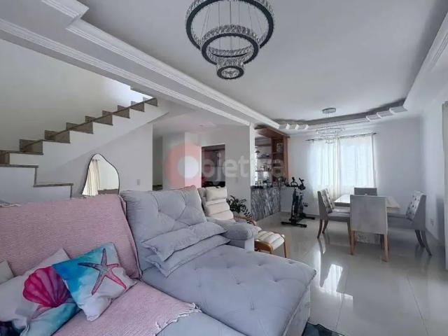 Casa duplex, 3 quartos, 300m², Condomínio dos Pássaros Cabo Frio