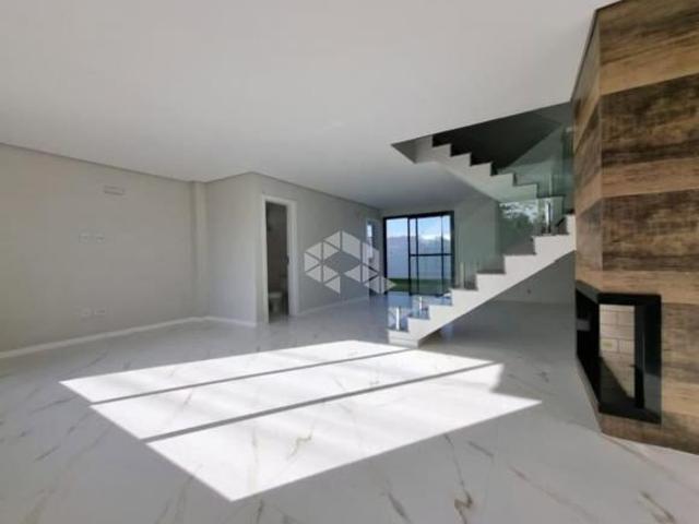 Casa duplex 3 quartos no Jardim Berleze em Santa Maria