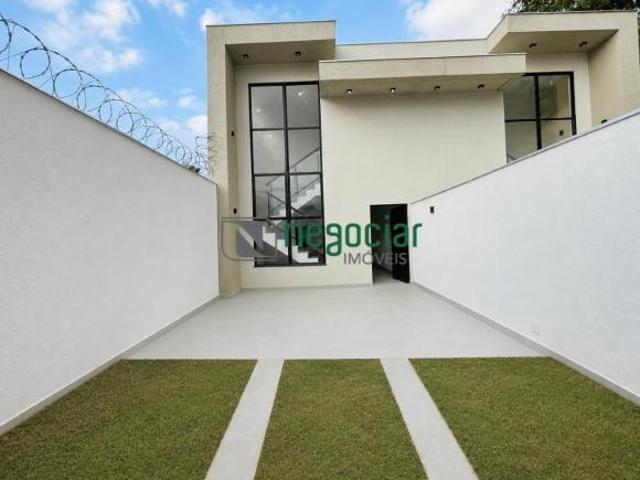 Casa duplex à venda no Bairro Tiradentes, em Betim/MG. ACEITA FINANCIAMENTO!