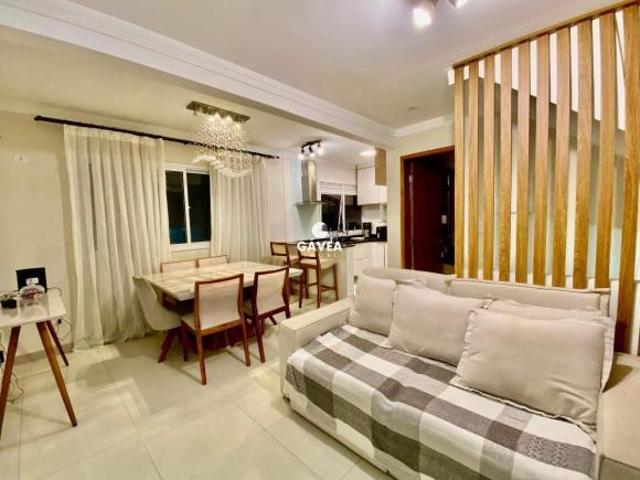 Casa Duplex com 02 suítes, à venda no Bairro do Macuco em Santos