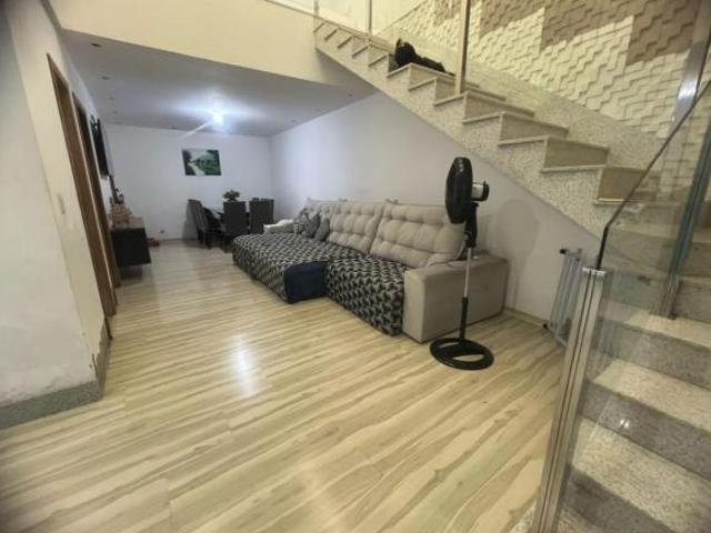 Casa Duplex com 4 quartos à venda em Contagem, no bairro Novo Progresso