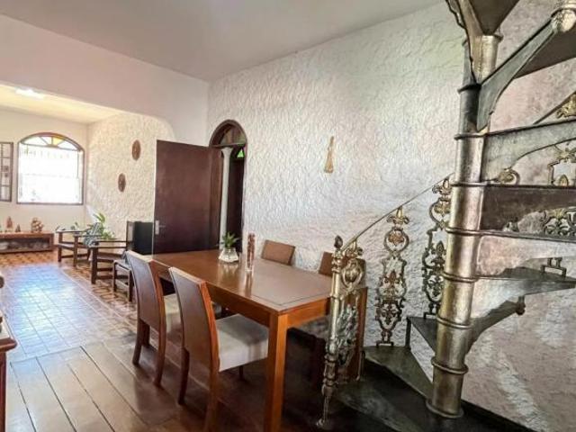 Casa Duplex com 4 quartos à venda em Belo Horizonte, no bairro Ouro Preto