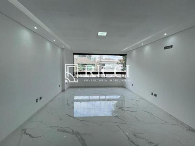 Casa Duplex com 4 suítes à Venda na Aparecida
