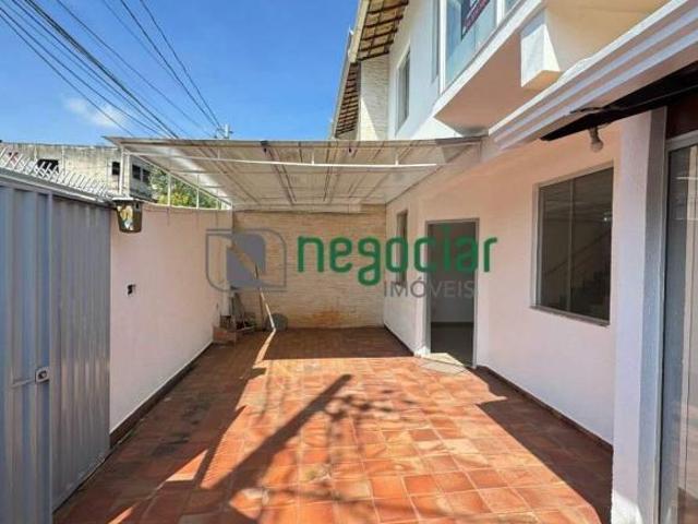 CASA DUPLEX COM ÁREA PRIVATIVA À VENDA – BAIRRO JARDIM BRASÍLIA
