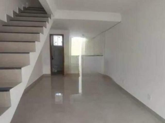 Casa Duplex com Entrada Independente no Bairro Piratininga – 2 Qts 1 Suíte e 1 Vaga