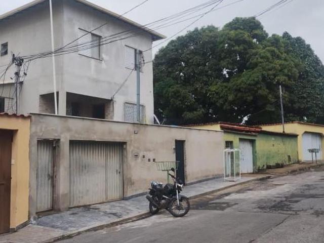 CASA DUPLEX COM QUINTAL