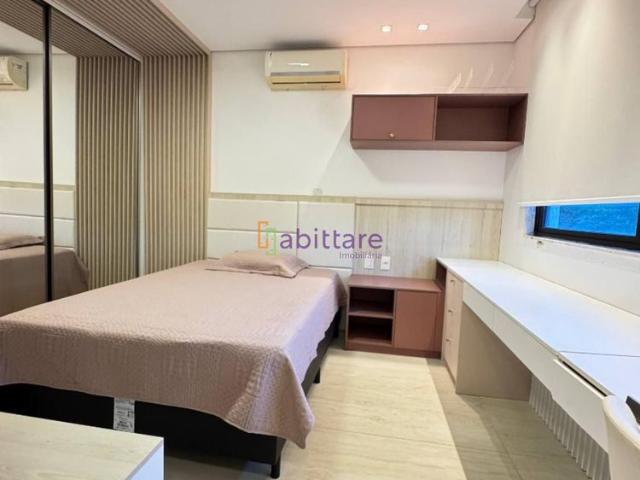 Casa duplex de 340m² com 5 suítes + espaço gourmet com piscina no Alphaville Araçagy
