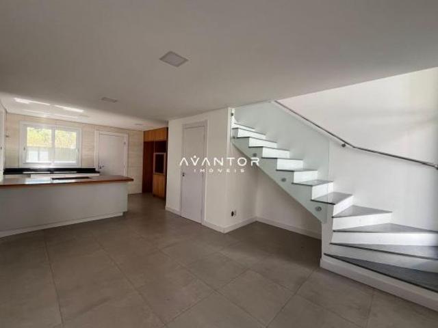 Casa Duplex De 3 Dormitórios, 3 Suítes, Sala De Estar, 2 Banheiros, Cozinha, Áre