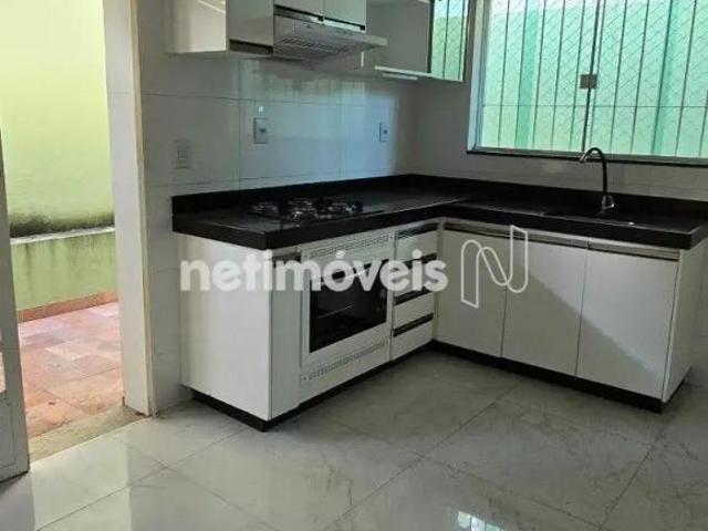Casa Duplex de Alto Padrão à Venda no Bairro Nossa Senhora das Graças – Santa Luzia/MG